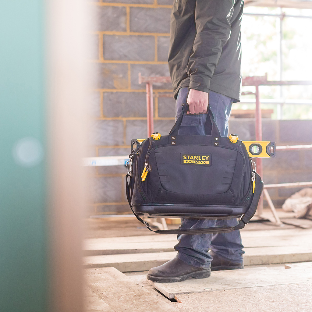 ΕΡΓΑΛΕΙΟΘΗΚΗ ΥΦΑΣΜΑΤΙΝΗ ΜΕ ΦΕΡΜΟΥΑΡ FATMAX QUICK ACCESS STANLEY FMST1-80147