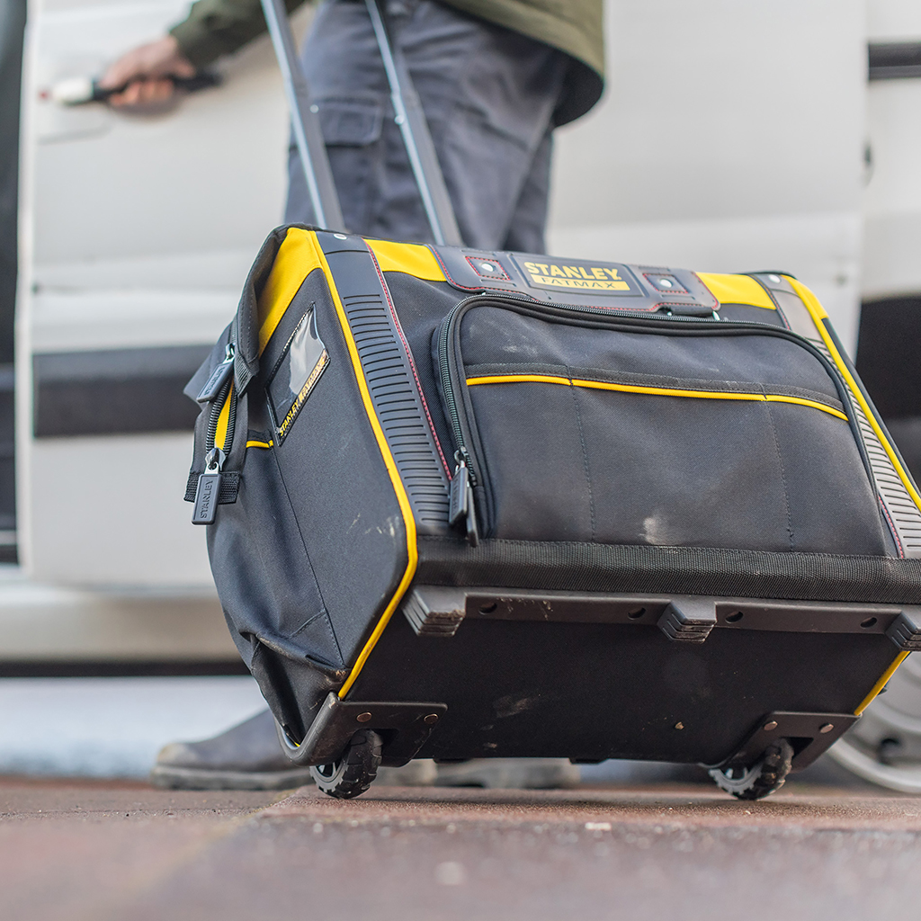 ΤΣΑΝΤΑ ΑΠΟΘΗΚΕΥΣΗΣ ΕΡΓΑΛΕΙΩΝ ΜΕ ΡΟΔΑΚΙΑ FATMAX STANLEY FMST1-80148