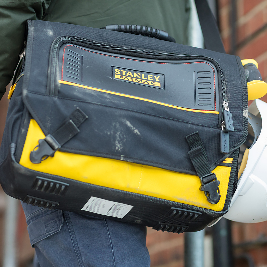 ΤΣΑΝΤΑ ΓΙΑ ΥΠΟΛΟΓΙΣΤΗ (LAPTOP) KAI ΕΡΓΑΛΕΙΩΝ FATMAX STANLEY FMST1-80149