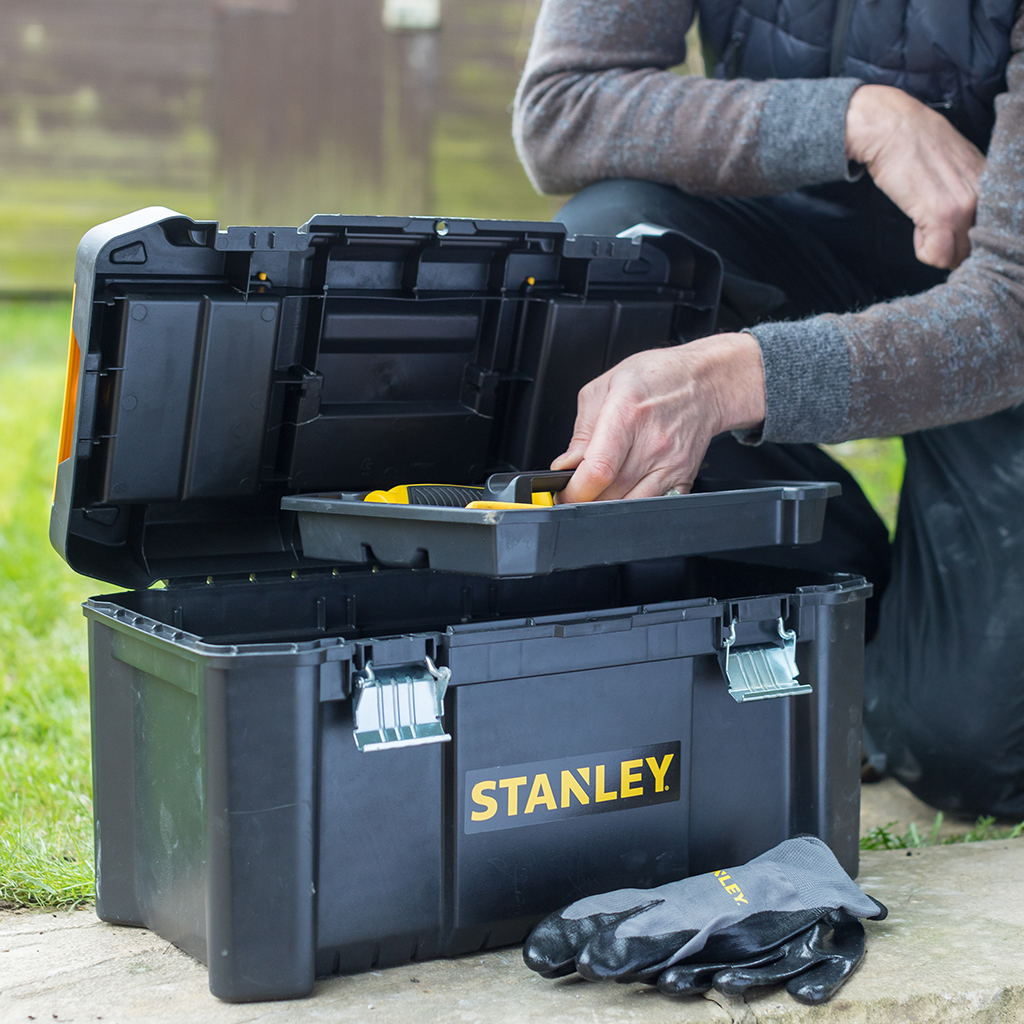 ΕΡΓΑΛΕΙΟΘΗΚΗ "ESSENTIAL" 19" ΜΕ ΜΕΤΑΛΛΙΚΑ ΚΟΥΜΠΩΜΑΤΑ STANLEY STST1-75521